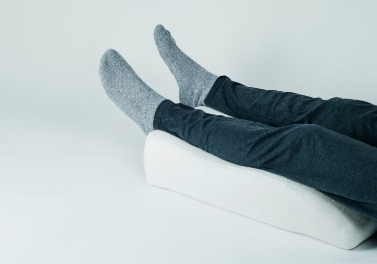 Say Goodbye to Sleepless Nights: The Ultimate Sleeping Position for Leg ...